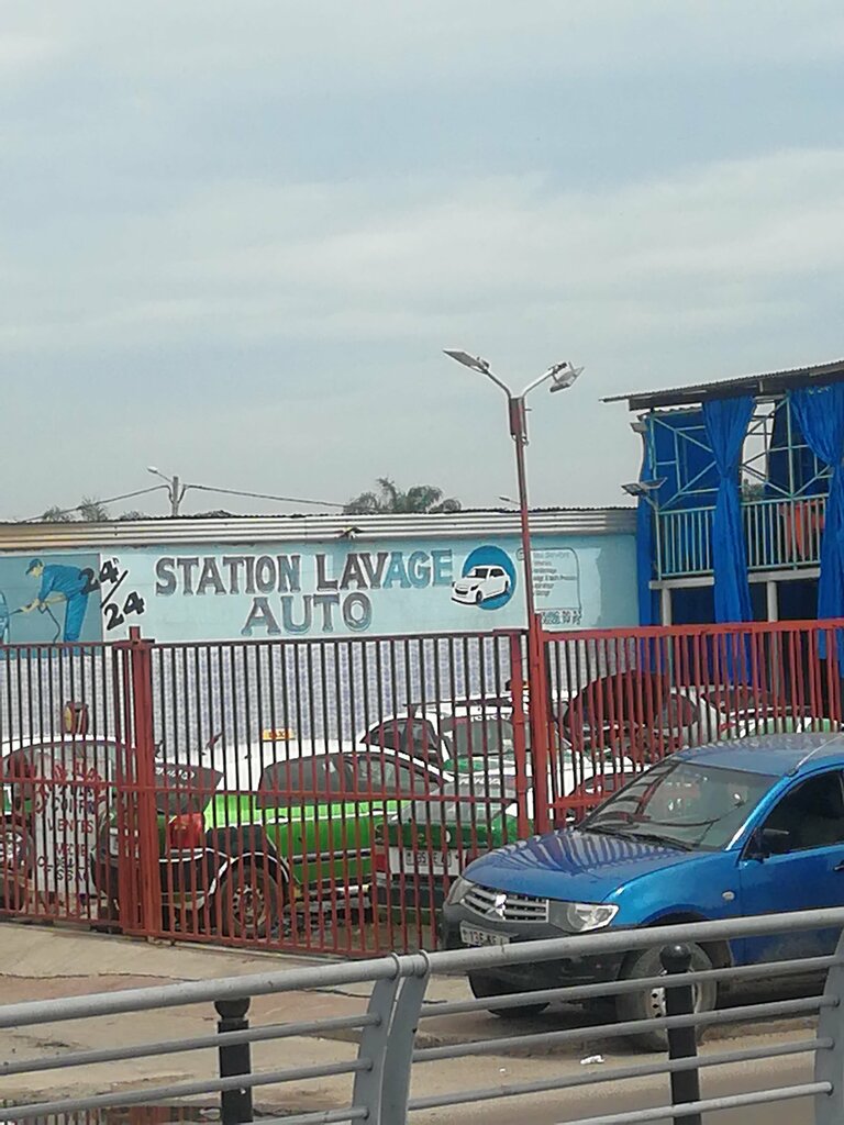 Oto yıkama Station Lavage Auto, Brazzaville, foto