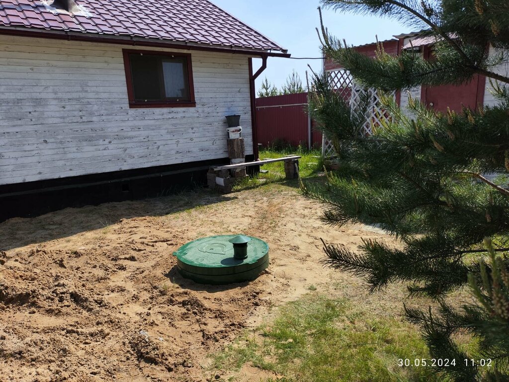 Foseptik çukurları Septic tank in every house, Moskova ve Moskovskaya oblastı, foto