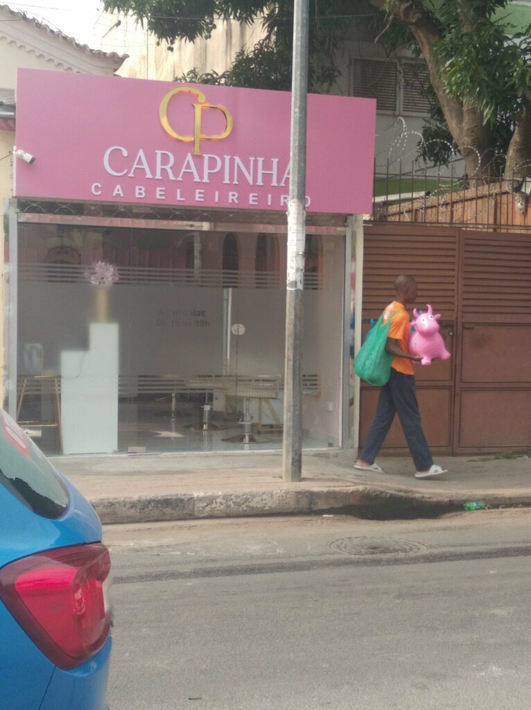 Kuaförler Cabeleireiro, Loanda, foto