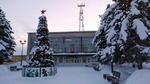 Cultural and Leisure Center (Pervomayskaya ulitsa No:7), kültür ocakları  Lixoslavl'dan