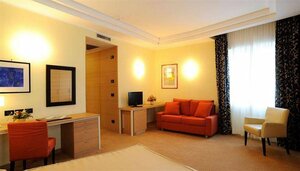 Grand Hotel Spiaggia (Liguria, Provincia di Savona, Via Roma, 78), otel  Ligurya'dan