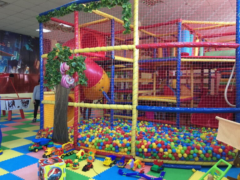 Oyun odası Detskaya igrovaya komnata Smailik, Brestskaya oblastı, foto