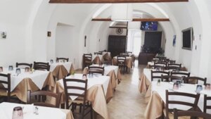 Ristorante Pepenero (Sardinia, Oristano, Vico Oristano, 14), restoran  Oristano'dan