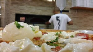 Green Dragon da Nino (Abruzzo, Chieti, Francavilla al Mare, Via Figlia di Iorio, 29), pizzacılar