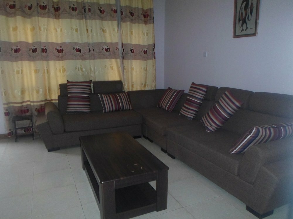 Otel Comfy One bed Apartments, Kampala, foto