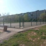 Спортивная площадка (Volgograd Region, Volzhsky, 7-y mikrorayon), spor alanı  Voljski'den