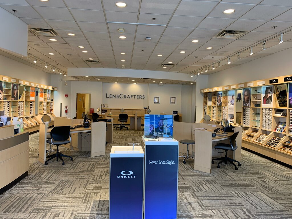 Giyim mağazası LensCrafters, Pittsburg, foto