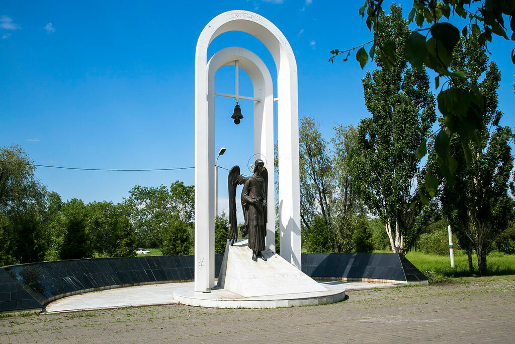 Anıt, heykel Ликвидаторам аварии на Чернобыльской АЭС, Omsk, foto