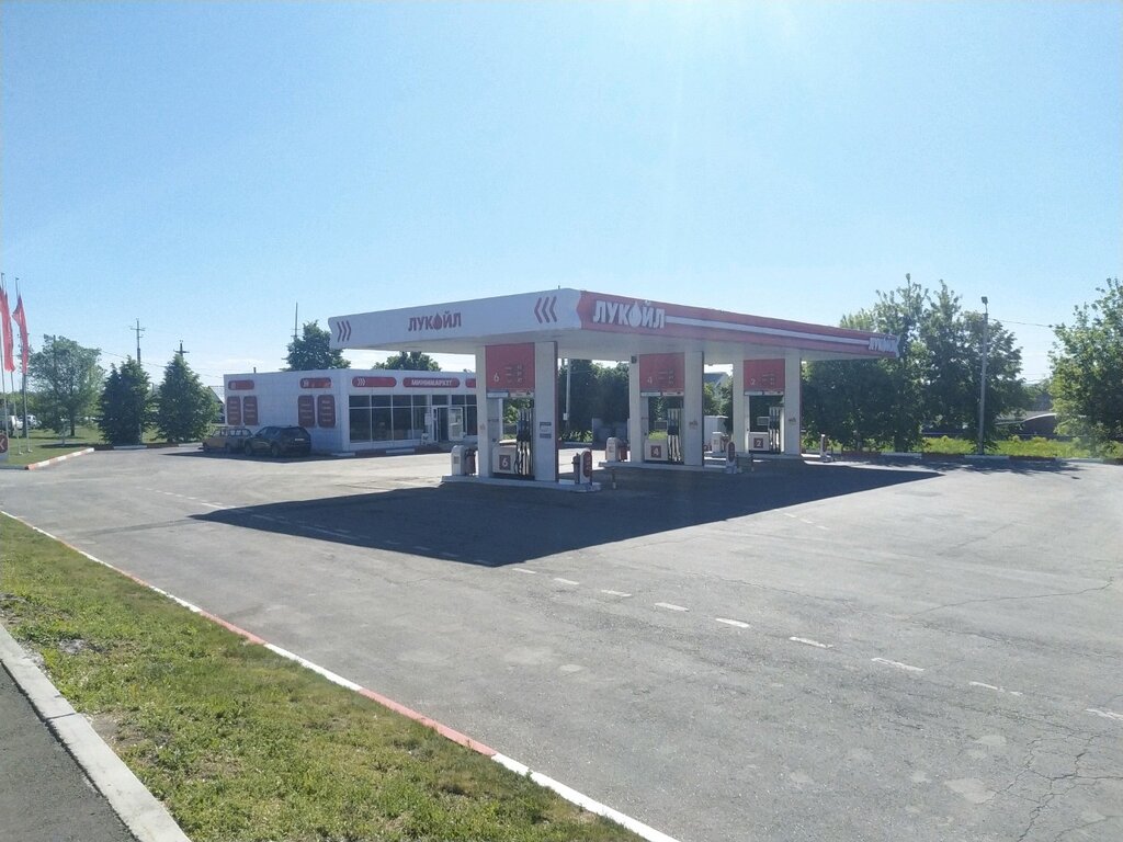 Otomobil yedek parçaları Автозапчасти, Ulyanovsk, foto
