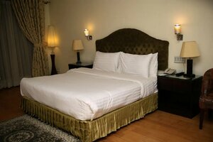 Hotel Javson (Province of Punjab, Rawalpindi Tehsil, DHA Phase 1, Sector E, Defence Road), otel