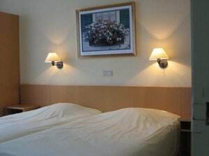 Hotel Limburgia (Limburg, Riemst, Op 't Broek, 4), otel  Limburg'dan