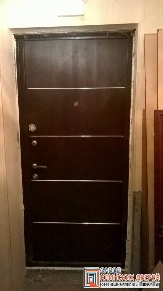 Kapılar Zavod Klinskih dverej, Klin, foto