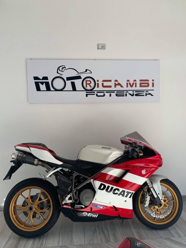 Sanayi ekipmanları firmaları Moto Ricambi Potenza, Potenza, foto
