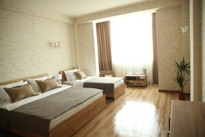 Hotel Kamenskoe (Почтовый переулок No:27, село Каменское), otel  Kırım Cumhuriyeti'nden