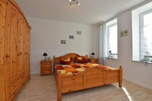 Ferienwohnung Sonneberg (Köppelsdorfer Straße No:48, Sonneberg), otel  Sonneberg'den