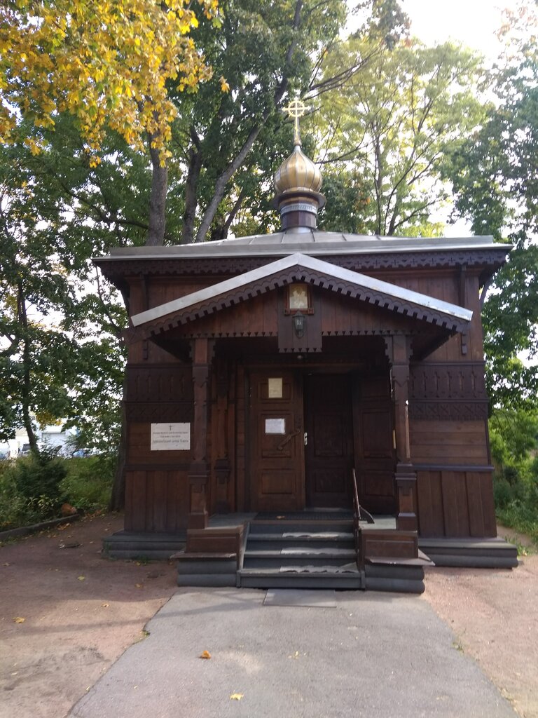 Şapel, haç anıtı Church-chapel of the Holy Queen Tamara in Krasnoye Selo, Krasnoye Selo, foto