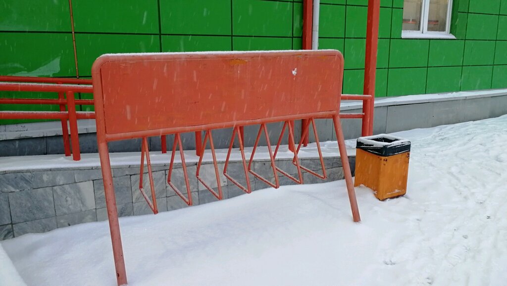 Bisiklet park yerleri Велопарковка, Yekaterinburg, foto