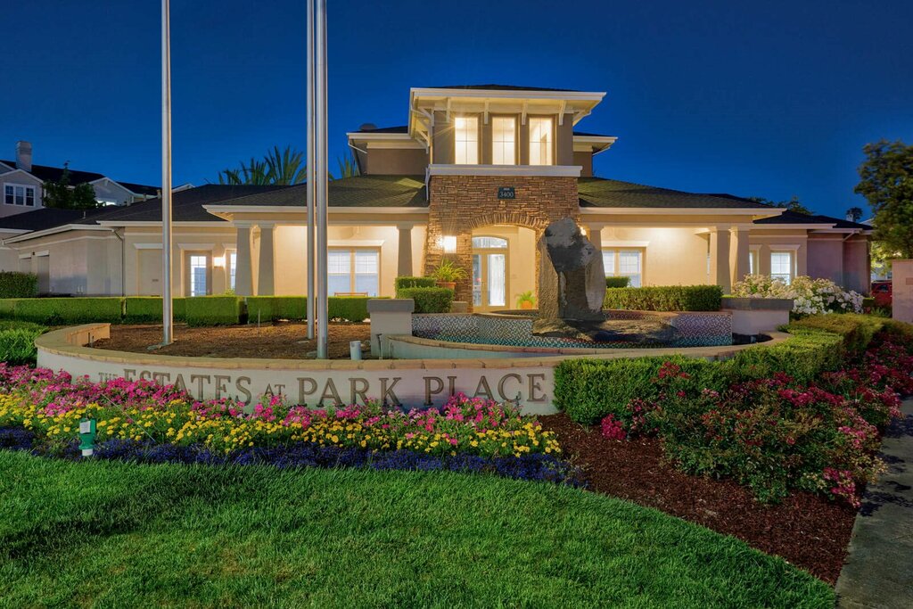 Emlak ofisi The Estates at Park Place Apartments, Fremont, foto