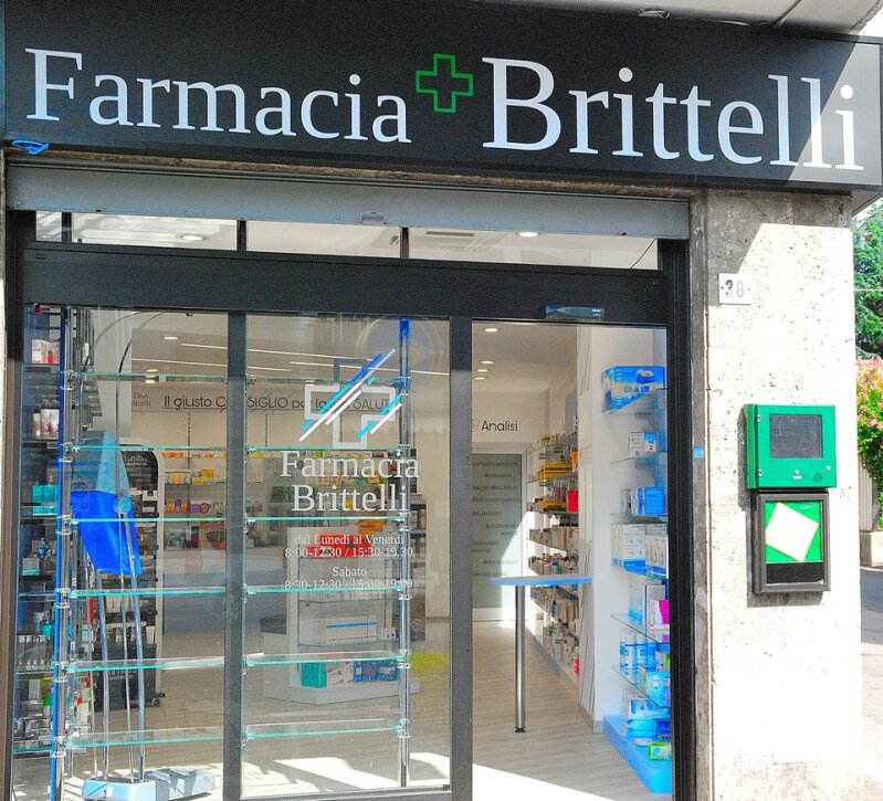 Eczaneler Farmacia Brittelli, Lombardiya, foto