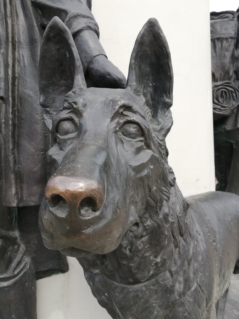 Anıt, heykel Стражам границы, Pskov, foto