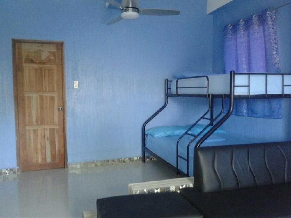 Otel Clare's Beach House, Bohol, foto