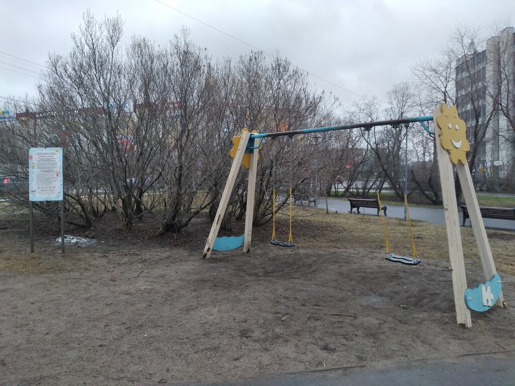 Oyun alanı Playground, Murmansk, foto