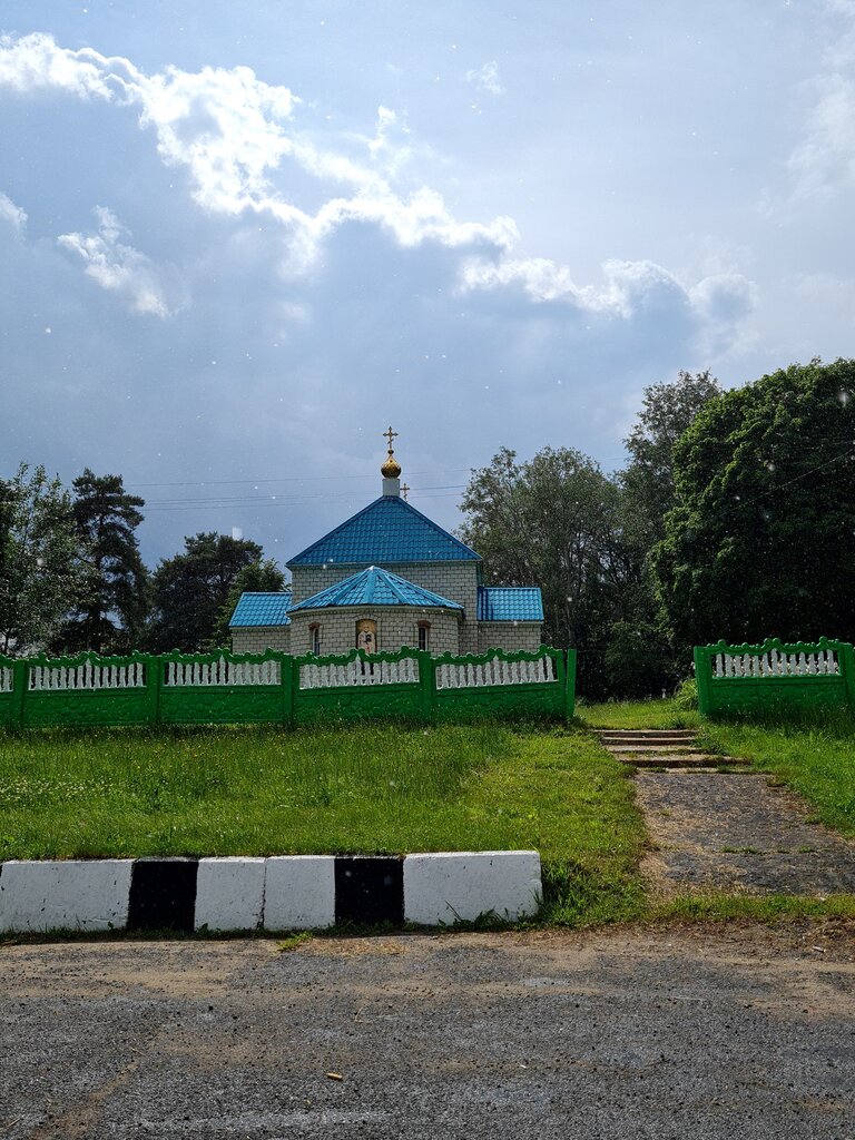 Ortodoks kiliseleri Church of Saint Nicholas the Wonderworker, Gomelskaya oblastı, foto