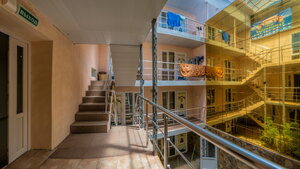 Rybachi Stan (No:34А, микрорайон Дельфин, посёлок Семидворье), otel  Kırım Cumhuriyeti'nden