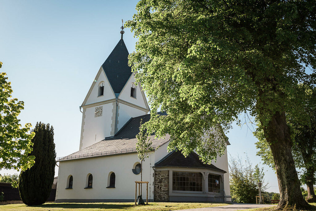 Dini dernekler Evangelische Kirche Raubach, Renanya‑Palatinate, foto