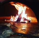 Pizzeria Per... Bacco (Piedmont, Provincia di Torino, Via Roma, 5), pizzacılar  Piyemonte'den