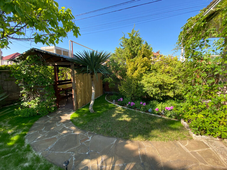 Konuk evi Уютный дворик, Sevastopol, foto