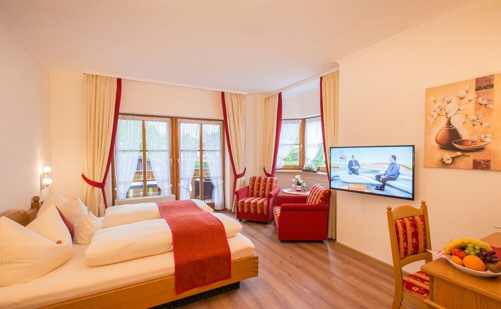 Otel Hotel Alpspitz B&b, Bavyera, foto