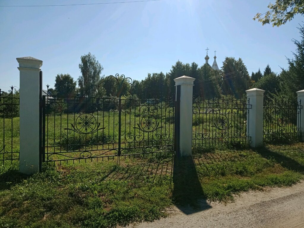 Mezarlıklar Кладбище Спасо-Преображенского женского монастыря, Cheboksary, foto