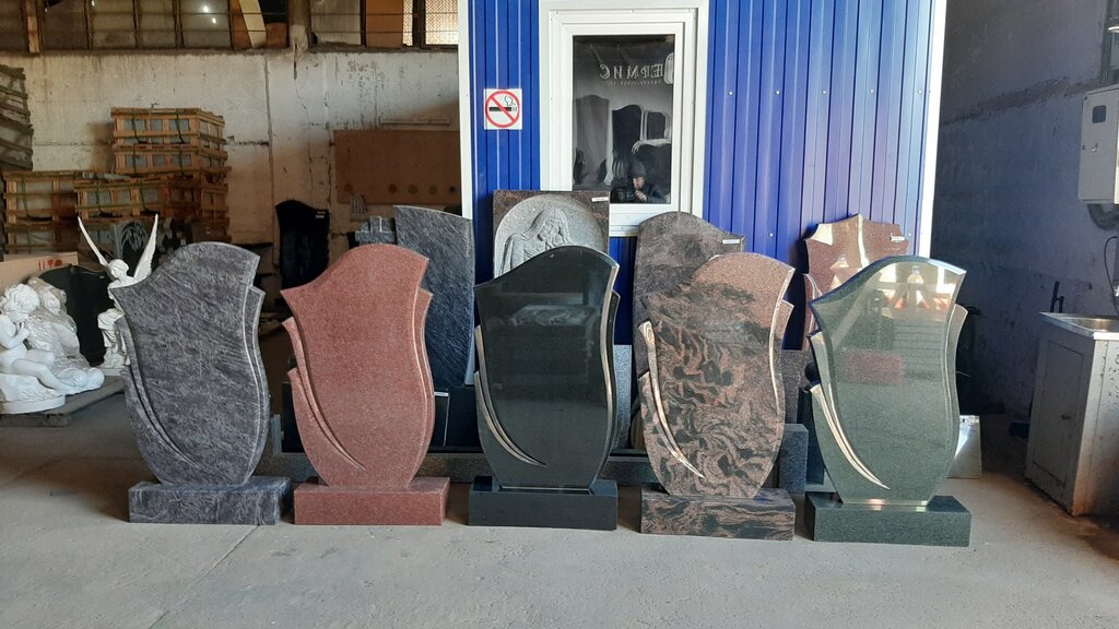 Heykel ve mezarlık taşı üreticileri Ermis, Samara, foto