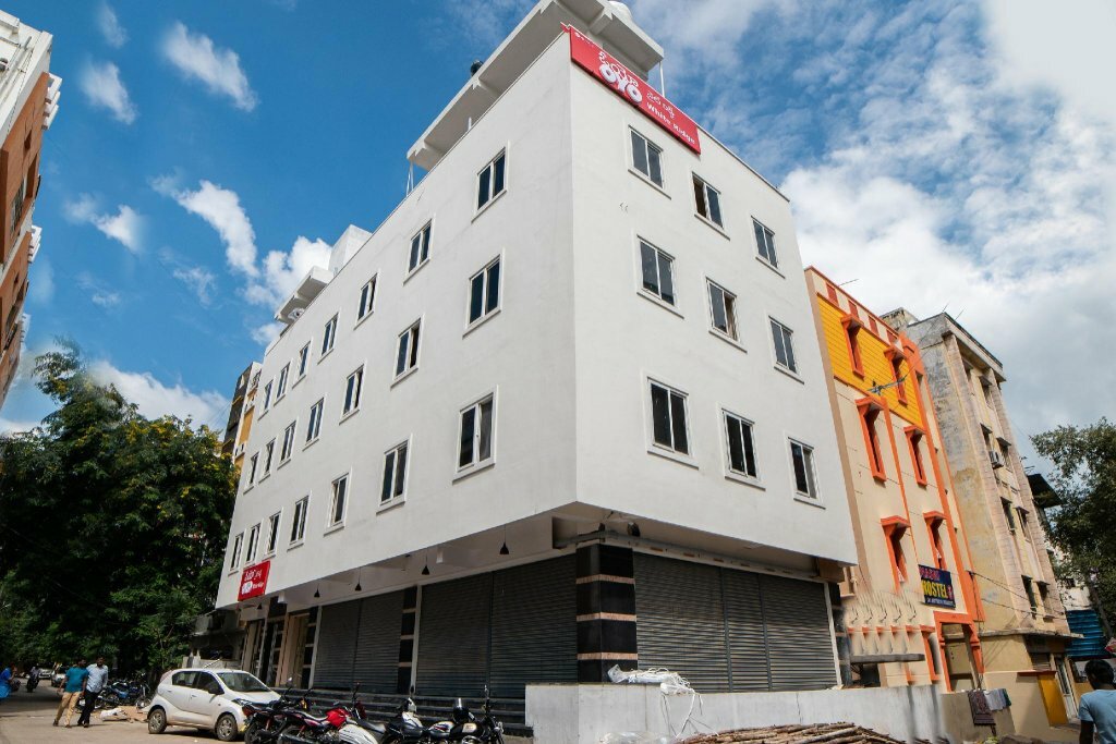 Otel Oyo 40852 Hotel White Ridge, Haydarabat, foto