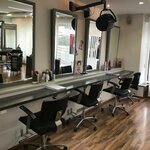 Salon Doris (Upper Austria, Linz-Land, Hörschinger Straße, 11), kuaförler  Yukarı Avusturya'dan