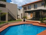 Louhallas Bed & Breakfast (Seventh Avenue No:121), otel