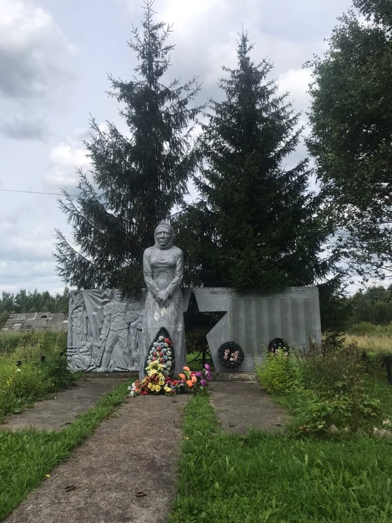 Anıt, heykel Обелиск павшим воинам Великой Отечественной войны, Vologodskaya oblastı, foto