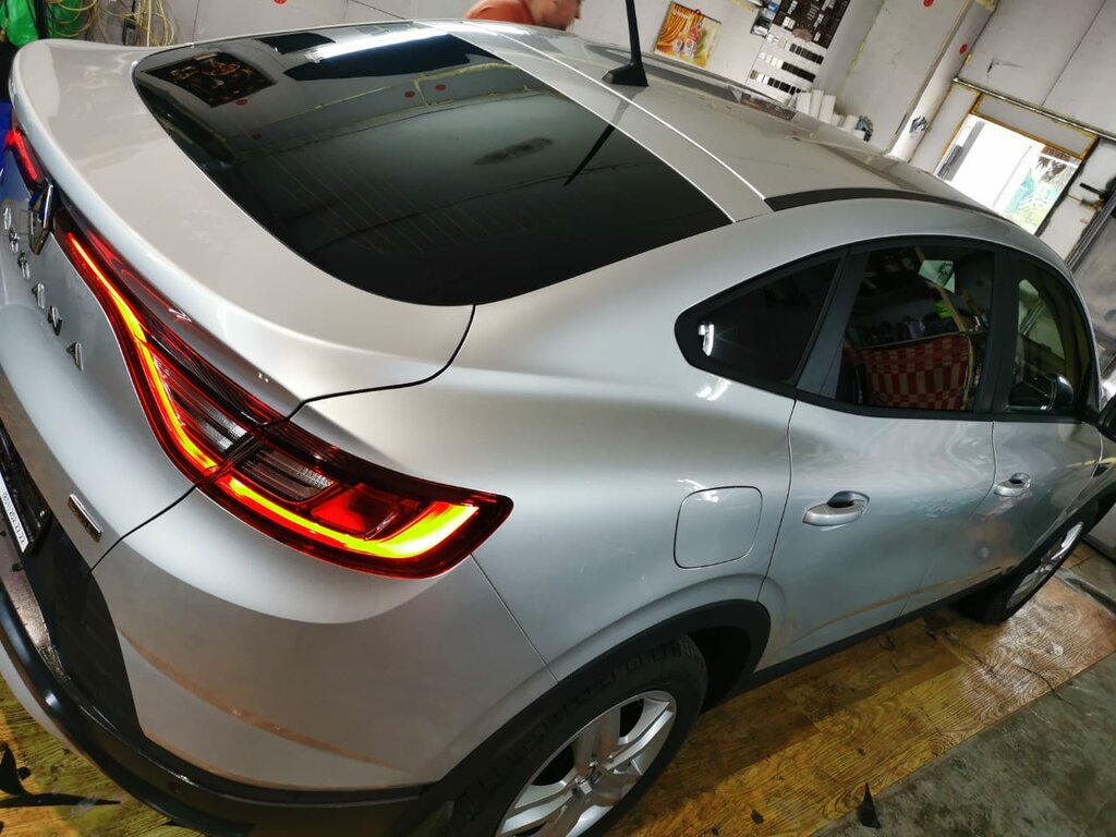 Araç camlarının renklendirilmesi Vladi, Nijni Novgorod, foto