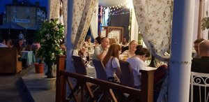 Close People (prospekt imeni Yu.A. Gagarina, 1-ya liniya No:10А, Zlatoust), restoran  Zlatoust'tan
