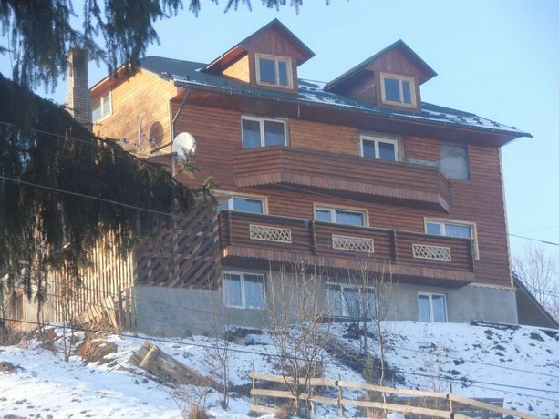 Otel Smerekova Khata on Pidgirna, Zakarpatska oblastı, foto