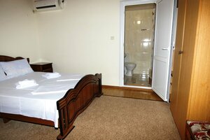 Gostevoi dom Ameliya (Ogorodny pereulok No:11/67, posyolok Vardane), otel  Soçi'den