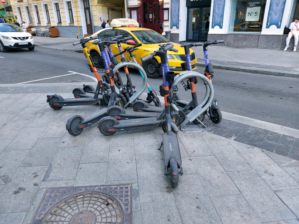 Bisiklet park yerleri Bicycle parking, Moskova, foto