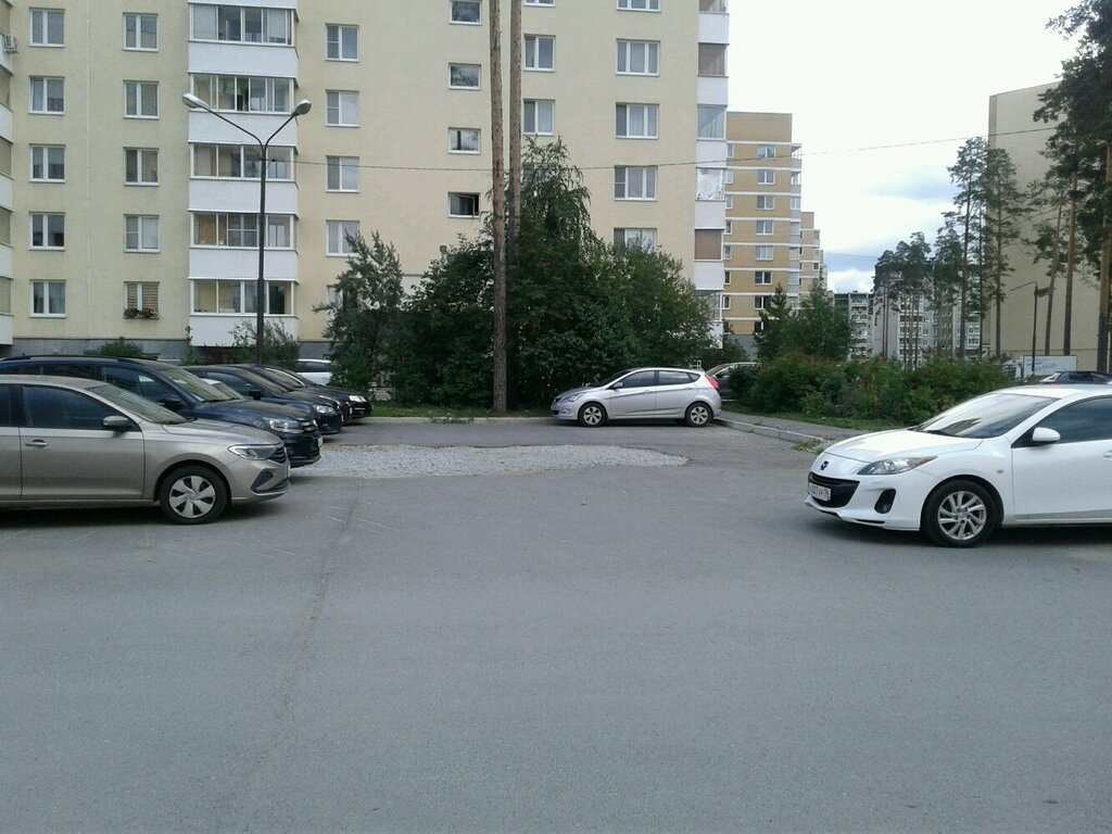 Otoparklar Parking lot, Verhniaya Pyşma, foto