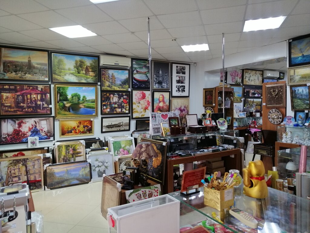 Hediyelik eşya mağazaları Kartiny i podarki, Orenburg, foto