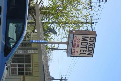 Otel Dixon Motel, Dixon, foto