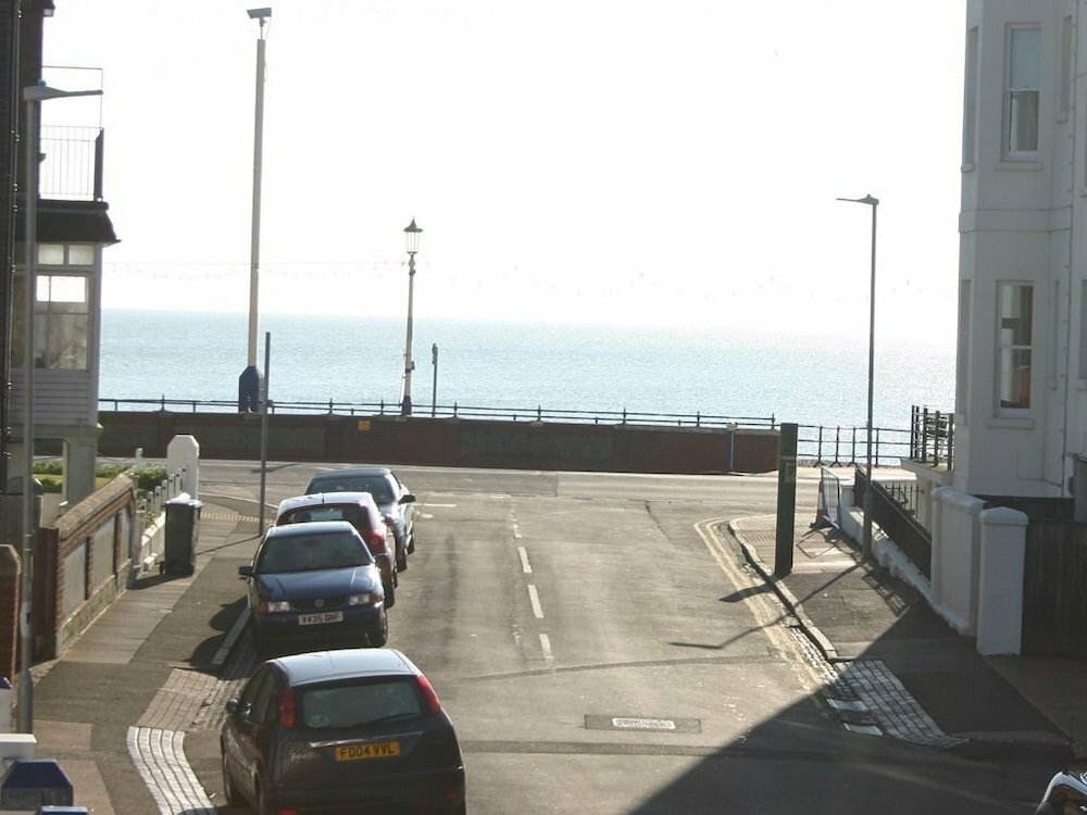 Otel Cambridge House Guest House, Eastbourne, foto