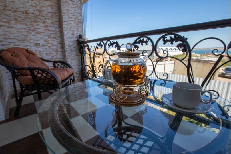 Resort oteller, tesisler Grafskaya Buhta, Kırım Cumhuriyeti, foto