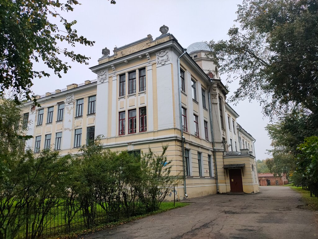 Gözlemevi Astronomical Observatory of A. L. Kekin gymnasium, Rostov, foto