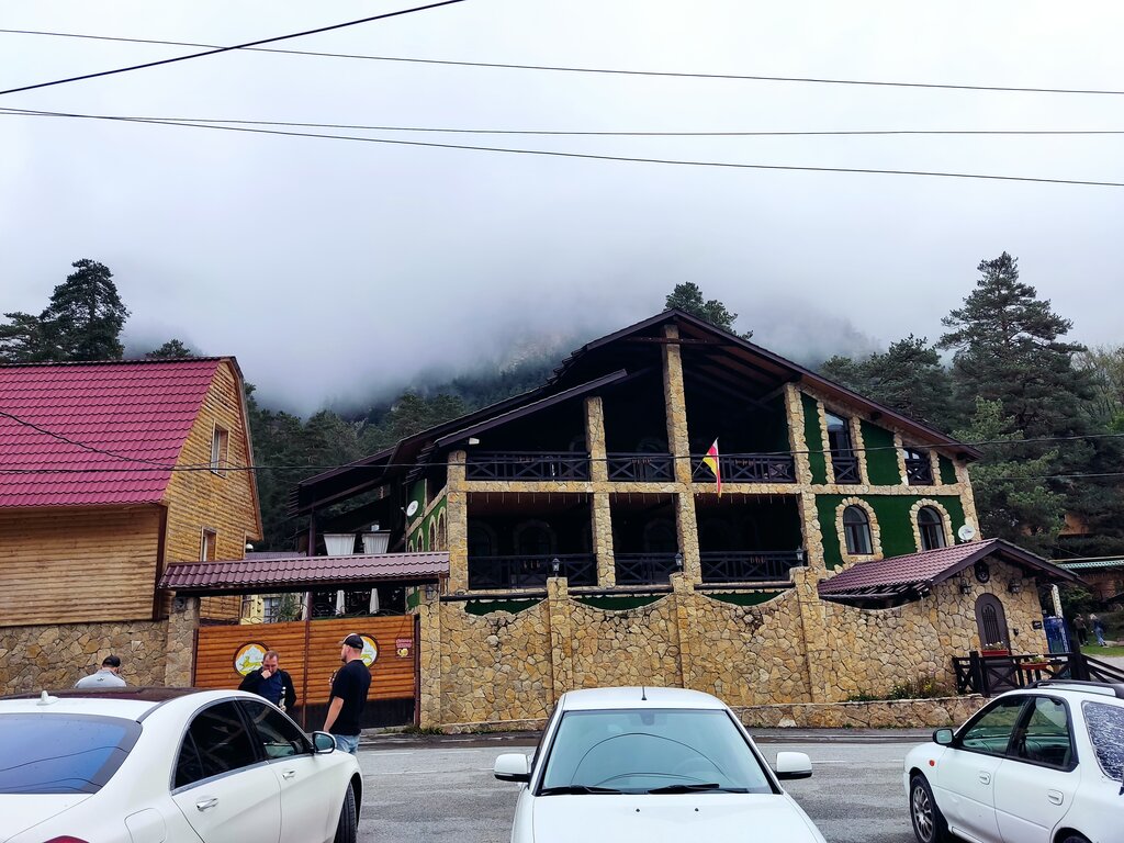 At ve binicilik kulüpleri Конный клуб Вертикаль, Kuzey Osetya‑Alanya, foto